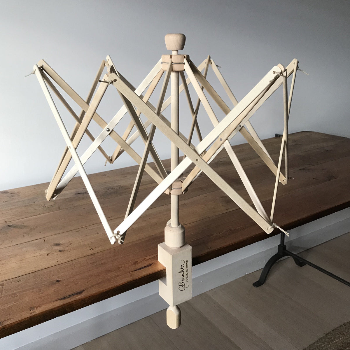 Glimakra Umbrella Swift – The Weaving Room